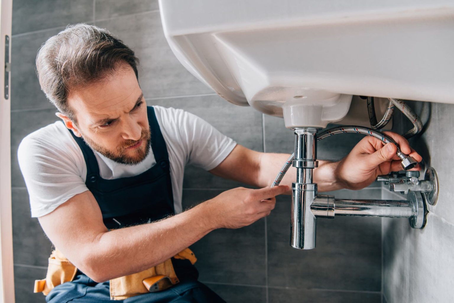 Plumber Health & Safety: Essential Work Guide - Plumbing Tips Today