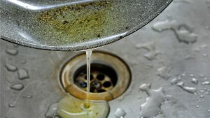 Stop Clogs: How To Reduce The Amount Of Oil In Plumbing - Plumbing Tips ...